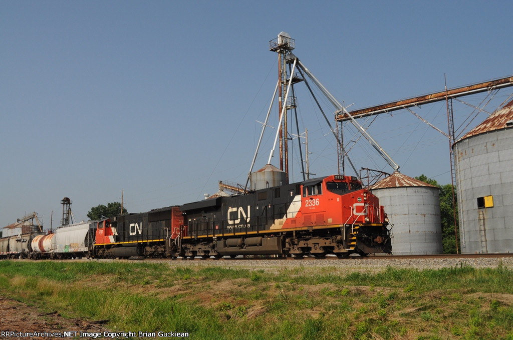 CN 2336